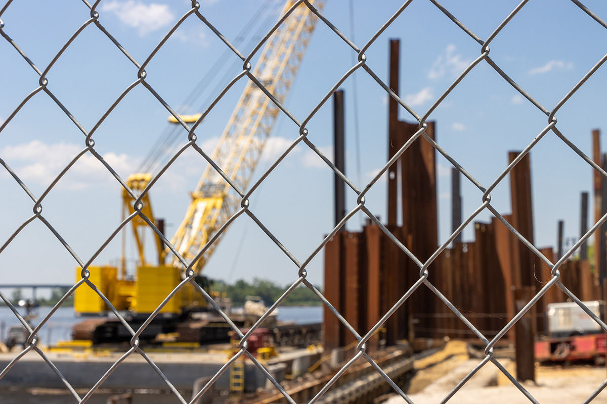 Fall Safety: How Construction Fences Shield Your Project from Seasonal ...